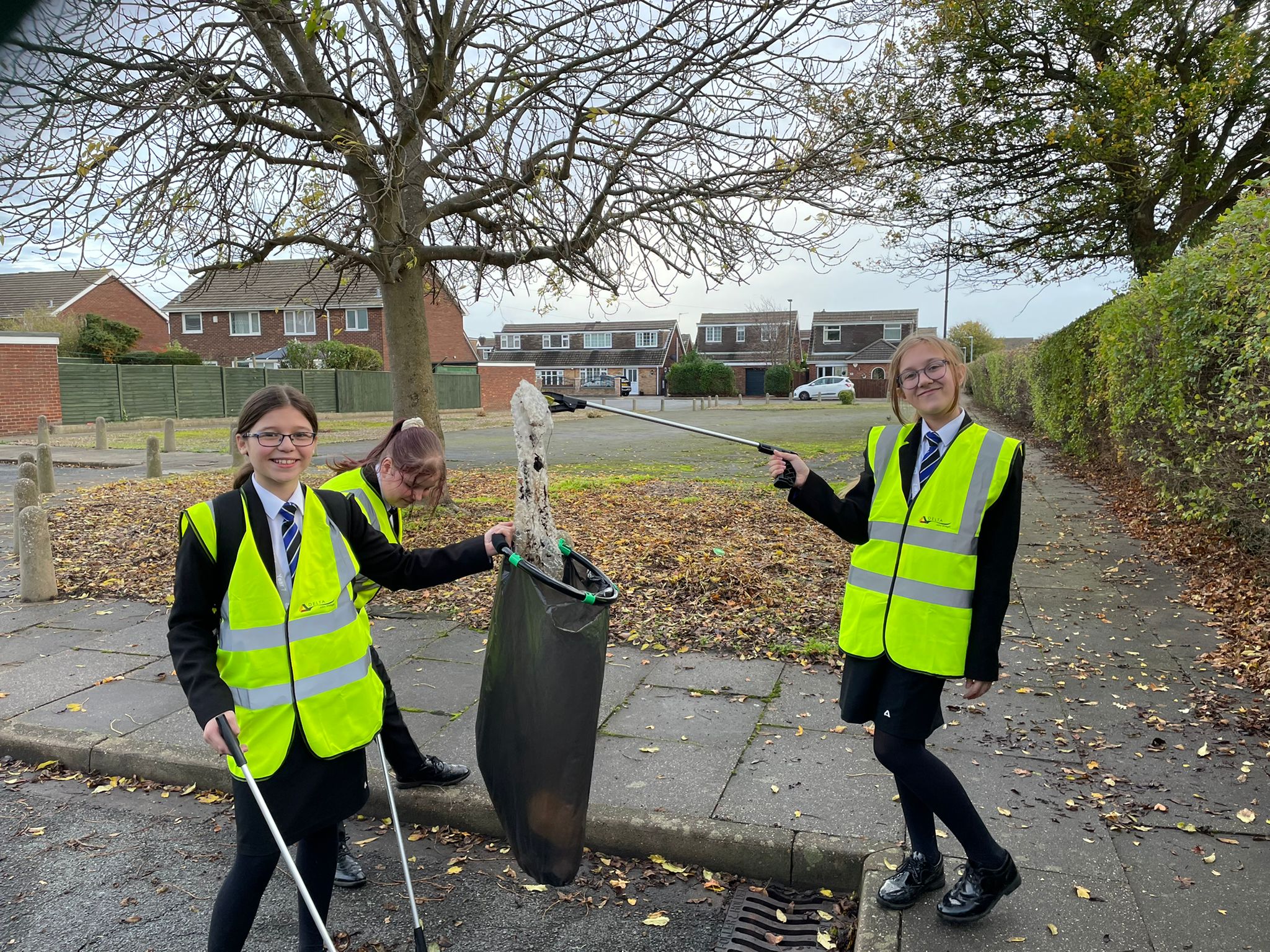 Litter Picking in the Community - John Whitgift Academy